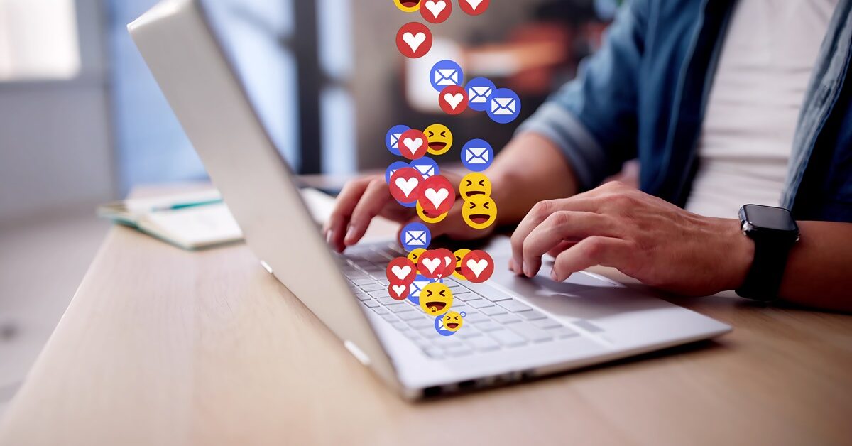 Community manager : 5 formations pour lancer son activité