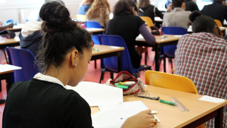 Bac 2025 : comment se déroule l’épreuve d’enseignement scientifique