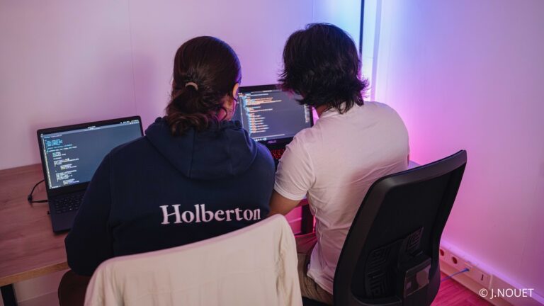 Holberton School : une passerelle unique pour les passionnés de tech