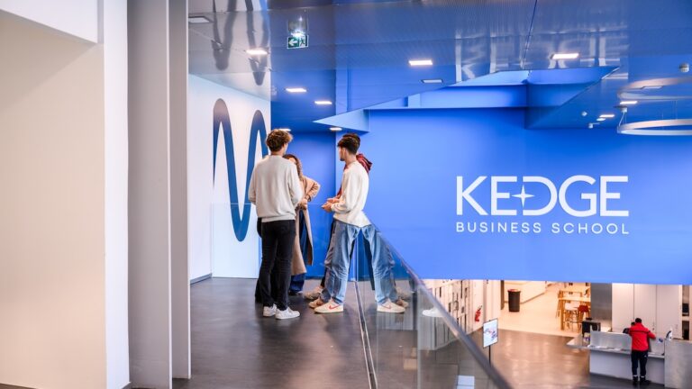 De l’IA à la géopolitique : les nouveautés de KEDGE pour 2030