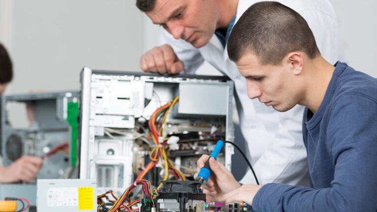 Bac : comment bien choisir ses spécialités dès la seconde