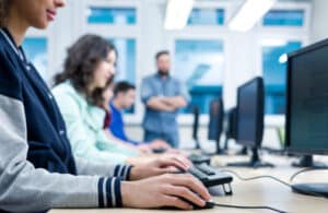 La certification des compétences en informatique, un atout sur le CV