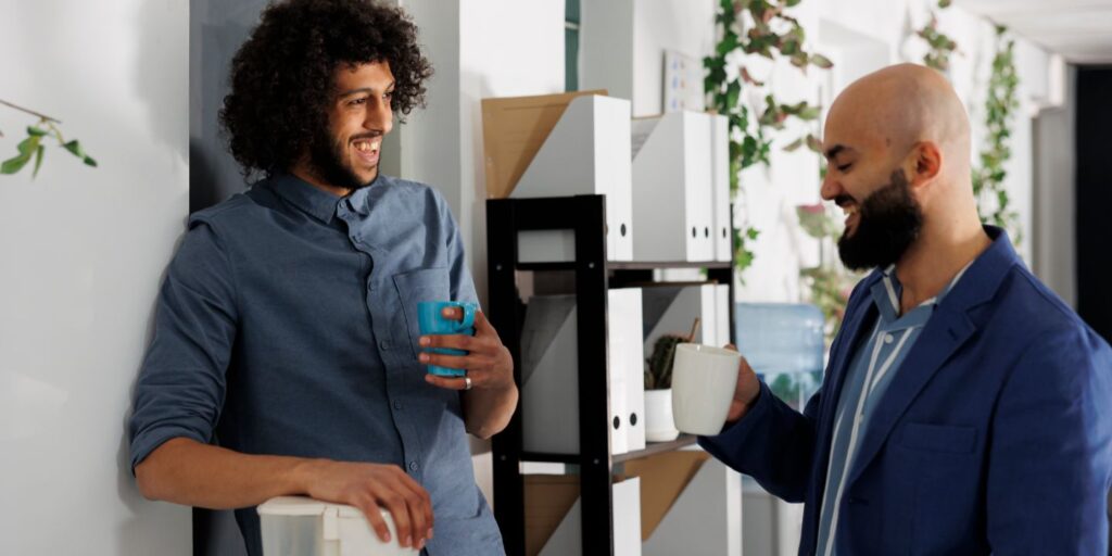 Le « coffee badging » : « Je suis là, mais je ne suis pas là