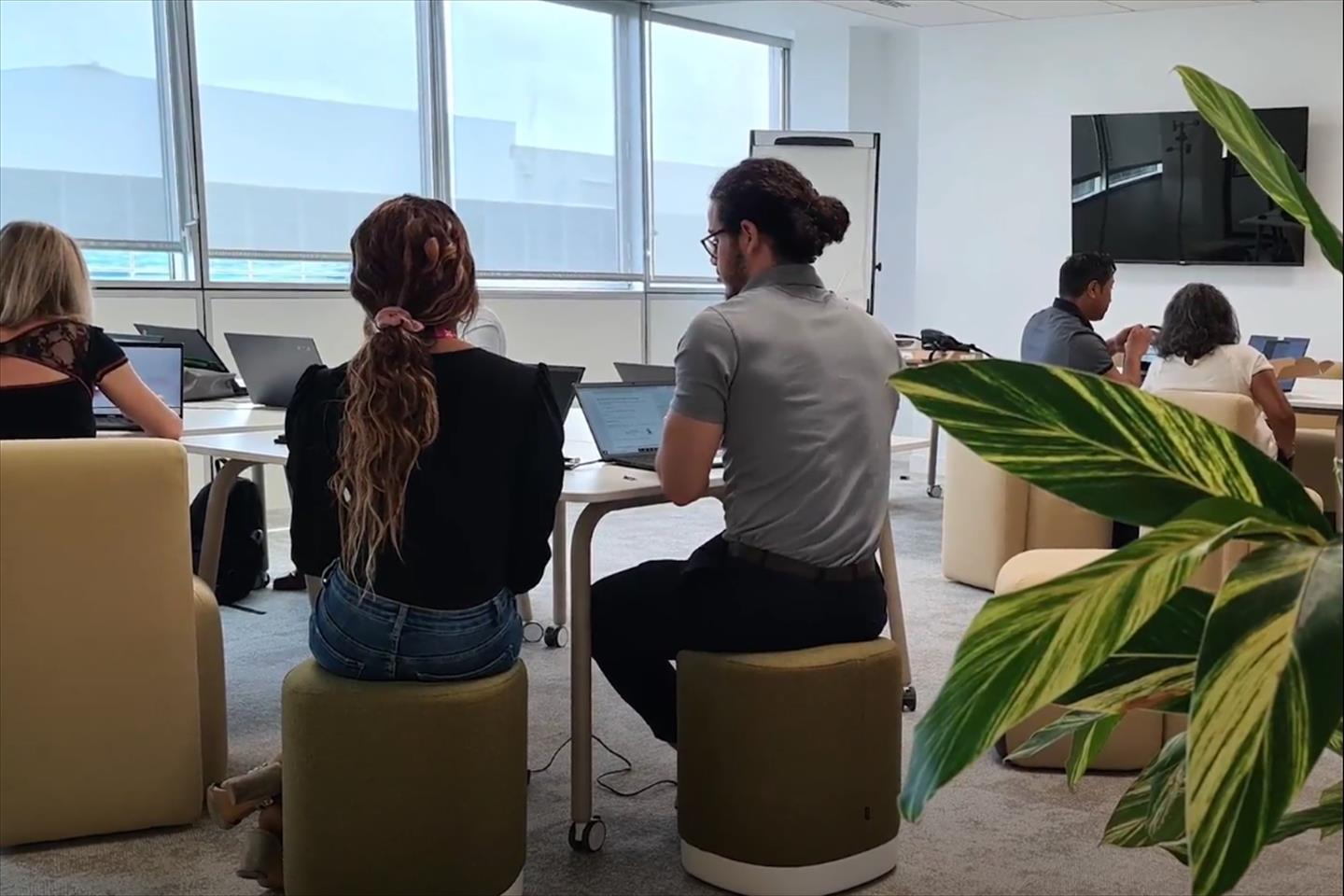 IDEX Recrutement : Opportunités d’Emploi et Carrière | HelloWork