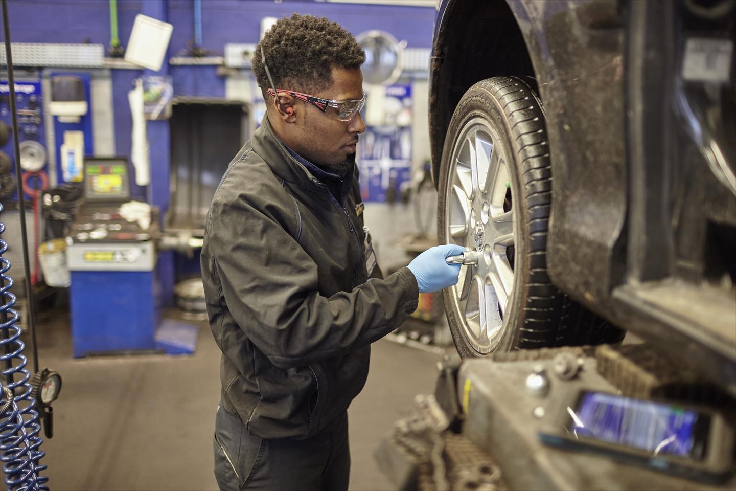 Offre Emploi CDI Mécanicien Automobile Soissons (02) - Recrutement en ...